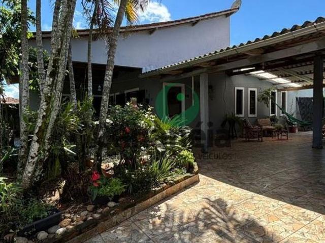 Ótima casa com piscina disponível para venda Acaraú Cananéia Litoral Sul de SP