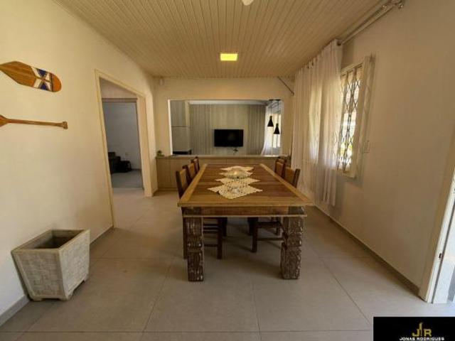 Ótima casa com piscina perto da plataforma em Tramandaí
