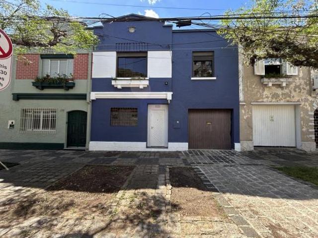 Ótima casa comercial para Venda e Locação na regiã