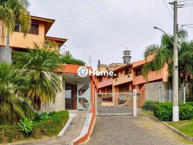 Ótima Casa condomínio pronta para morar, semi mobiliada, Bairro Menino Deus