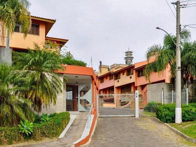 Ótima Casa condomínio pronta para morar, semi mobiliada, Bairro Menino Deus