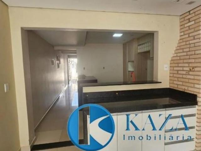 ÓTIMA CASA DUPLEX REFORMADA COM 02 QUARTOS EM VALPARAÍSO