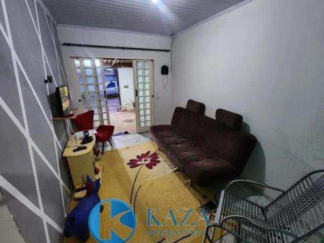 ÓTIMA CASA DE 02 QUARTOS, 02 VAGAS COBERTAS NA GARAGEM E QUINTAL AMPLO E CIMENTADO NA 3ª ETAPA DO JA