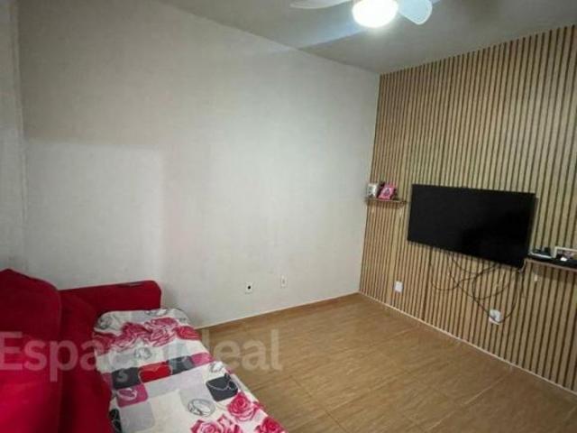 Ótima Casa de 2 Dormitórios com Preço Acessível em Localização Privilegiada