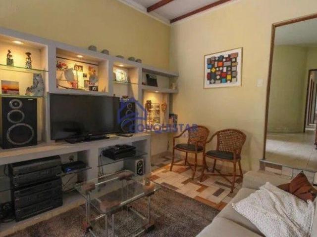 Ótima casa de 3 quartos no Bairro Planalto!