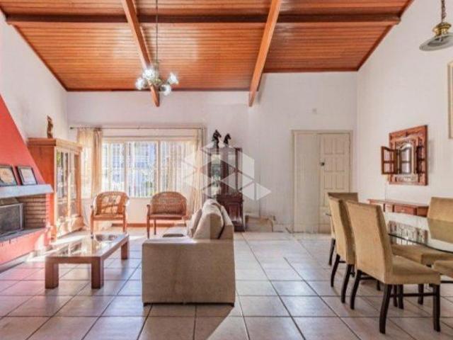 ÓTIMA CASA DE 3 QUARTOS SENDO OS 3 COM SUÍTES 350M2 IPANEMA