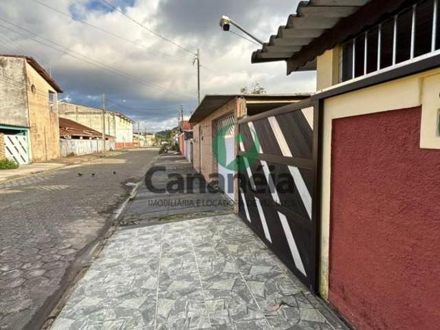 Ótima casa disponível para venda no Bairro do Rocio com 4 dormitórios 1 suíte Cananéia / SP