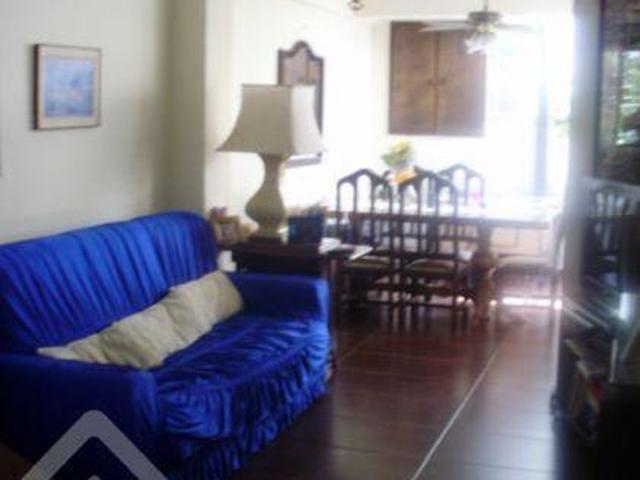 OTIMA CASA EM CONDOMINIO