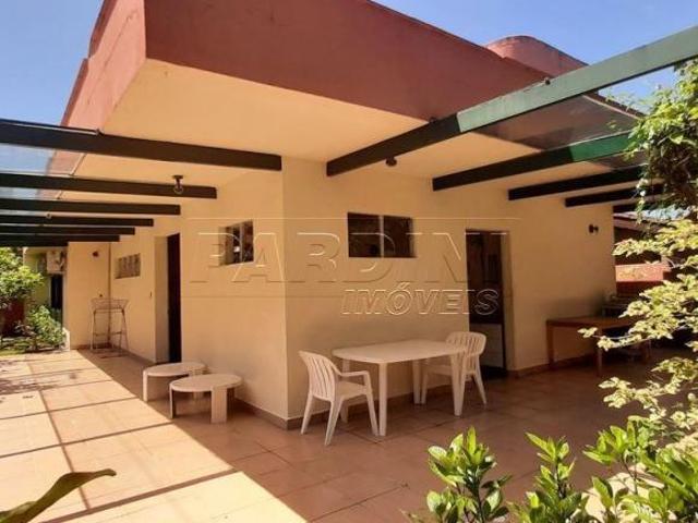 Ótima casa em condomínio com 4 dormitórios e espaço gourmet na praia do Lázaro em Ubatuba!