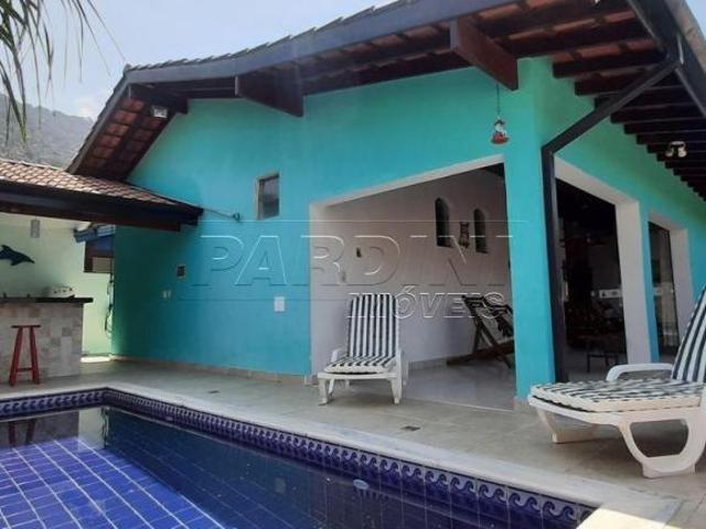Ótima casa em condomínio, com 4 dormitórios, piscina e espaço gourmet, na praia do Lázaro em Ubatuba