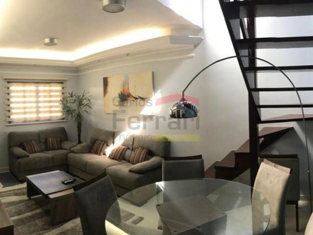 ÓTIMA CASA EM CONDOMÍNIO FECHADO AO LADO DO HORTO FLORESTAL