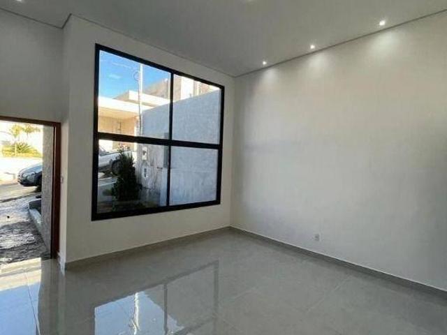 Ótima casa em condomínio fechado, com escritura registrada, em Bragança Paulista, em fase de acabame
