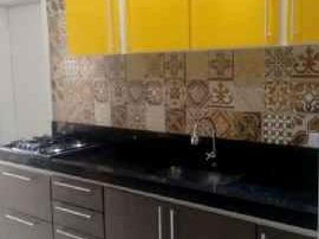Ótima casa em condomínio fechado no horto