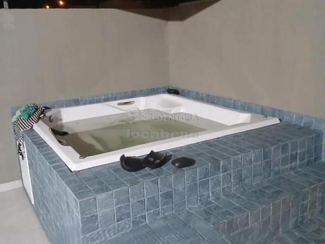 Ótima Casa em Condomínio para Venda 3 Dormitórios / Egydio Zani