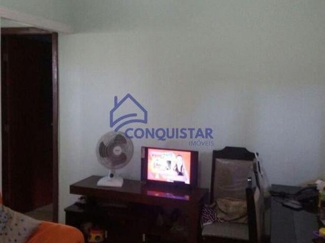 Ótima casa geminada com entrada independente no Piratininga!
