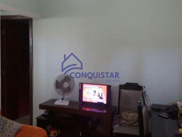 Ótima casa geminada com entrada independente no Piratininga!