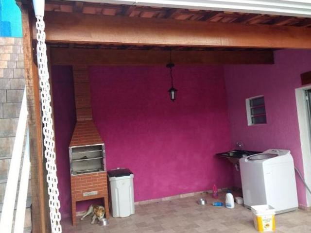 Ótima casa para investimento