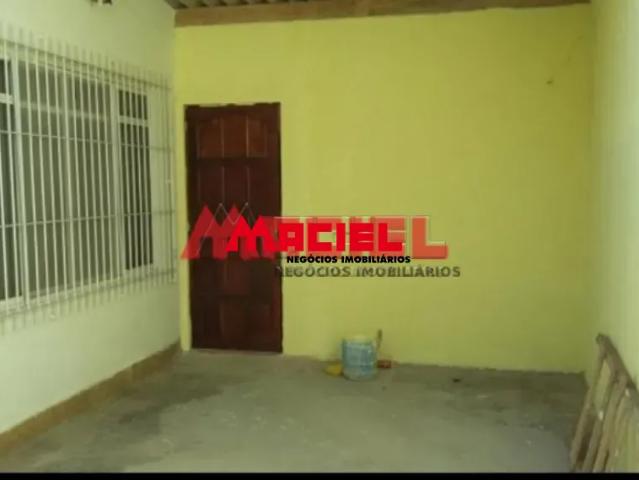 OTIMA CASA PARA LOCAÇÃO 2 DORMITÓRIOS REGIÃO CENTRAL