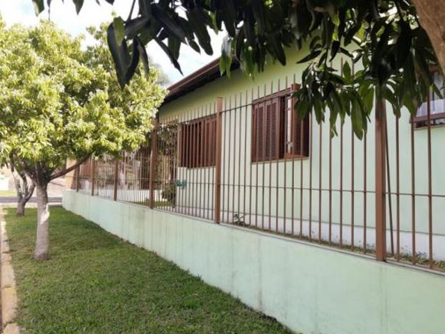 Ótima casa plana