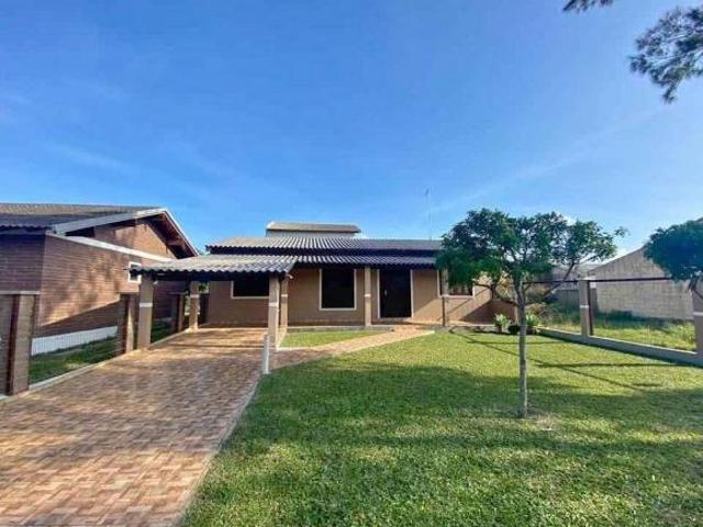 Ótima casa próxima ao centrinho de Oasis sul