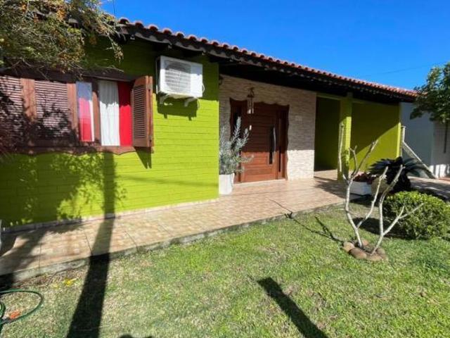 Ótima casa próxima ao mar em Nova Tramandaí!