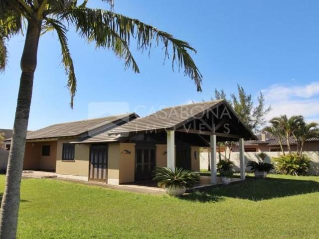 Ótima Casa Próxima ao Mar em Arroio do Sal