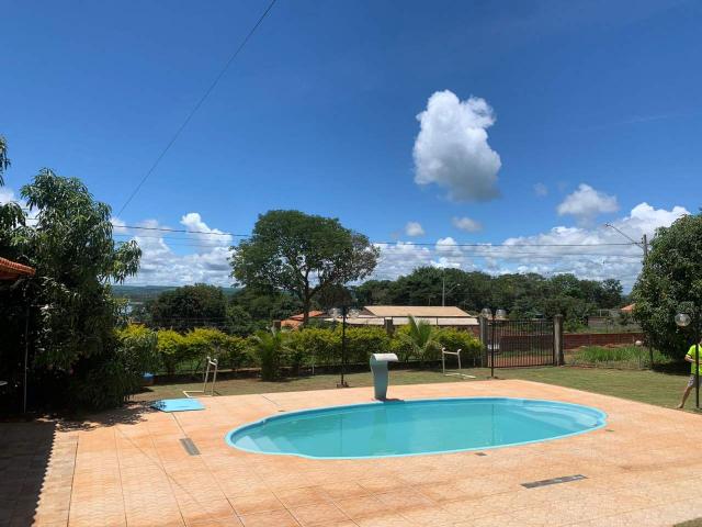 Ótima casa rancho próxima ao Lago Corumbá IV