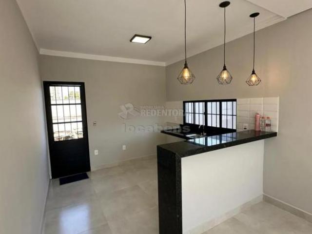 Ótima Casa Residencial para Venda 2 Dormitórios / Residencial Marialda Mello