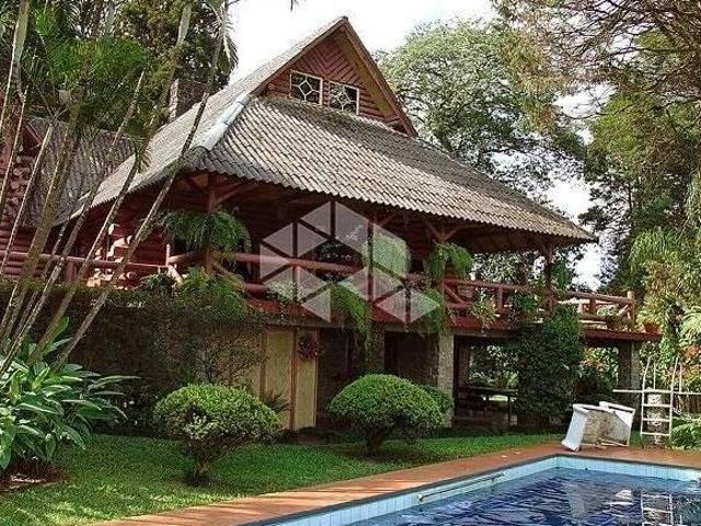 Ótima Casa situada a 2,9 Km do Horto Florestal. Tremembé