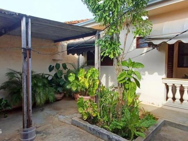 ÓTIMA CASA TÉRREA