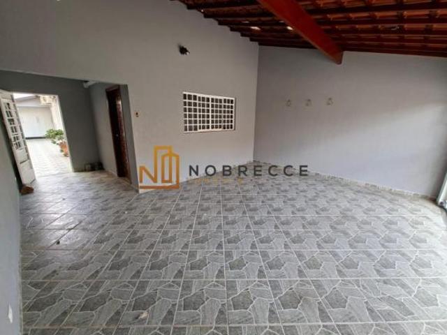 Ótima casa térrea à venda no bairro Jardim Hubert, em Indaiatuba/SP