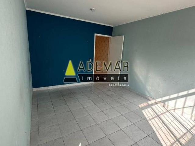 Ótima casa térrea a venda