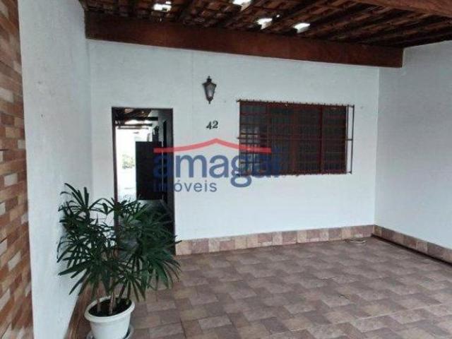 Ótima casa térrea com 2 dormitórios