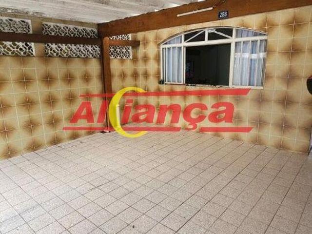 Ótima Casa térrea com Excelente Localização