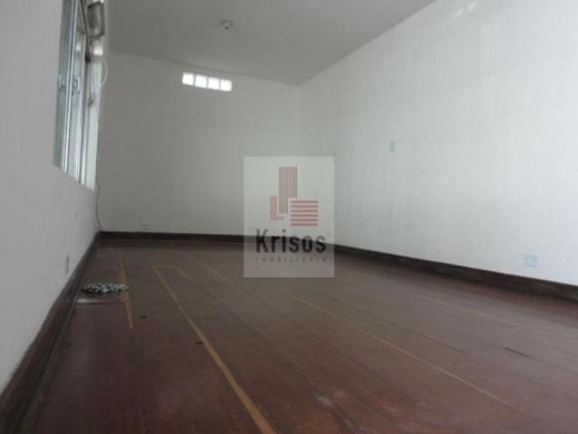 ótima casa térrea com segundo pavimento com quarto,sala,cozinha,banheiro,lavanderia e amplo quintal