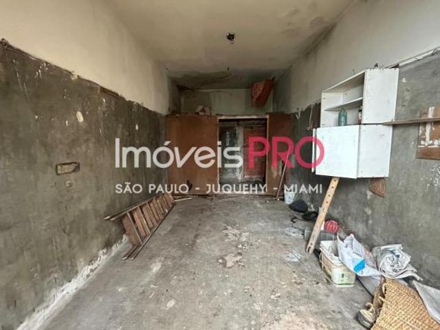 Ótima casa térrea em Moema Pássaros !