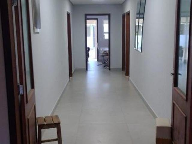 Ótima casa térrea no Bairro Água Doce, com amplo quintal! Estuda permuta por imóvel de menor valor!