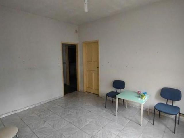 Ótima casa térrea no Campo Grande