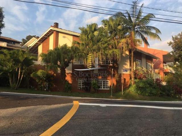 Ótima casa venda Residencial 3 5 suítes + 4 vagas + pisicina