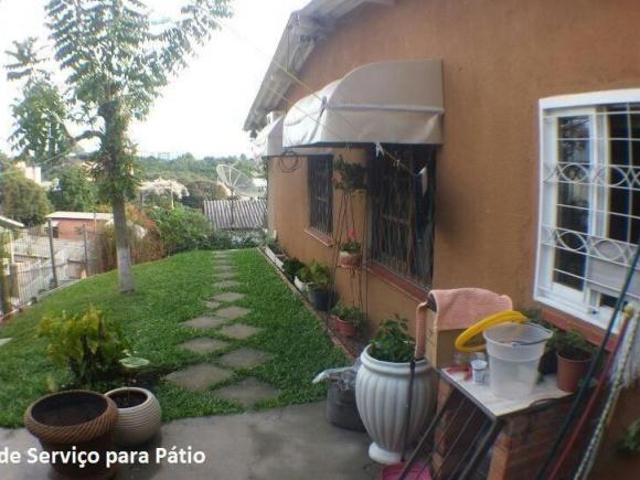 Ótima casa 3 dormitórios sendo 1 suíte e Salão de Festas