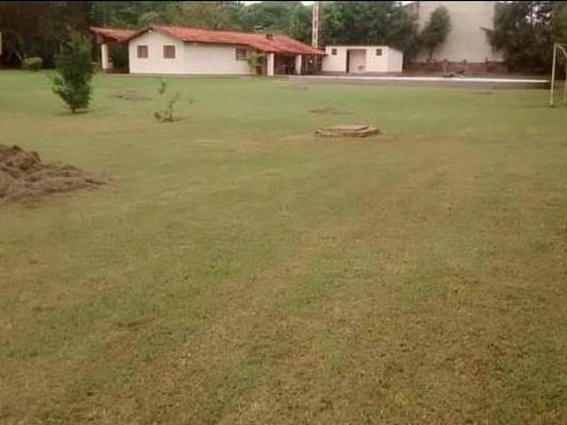 Ótima chácara a venda na cidade de Socorro/SP, com área total de 12.000 m², com 02 dormitórios, pisc