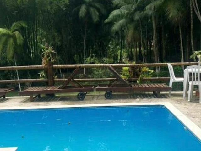 ÓTIMA CHÁCARA COM 3 LAGOS, PISCINA, EM JUQUITIBA 600 mil