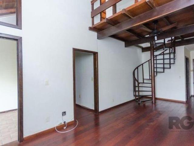 Ótima cobertura de 200 m² com 2 dormitórios e 1 vaga de garagem