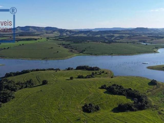 Ótima Fazenda. Região de Fartura para pecuária