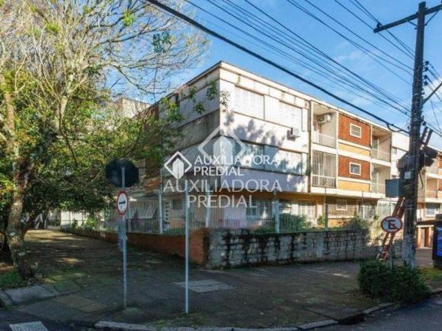 Ótima localização no Petrópolis