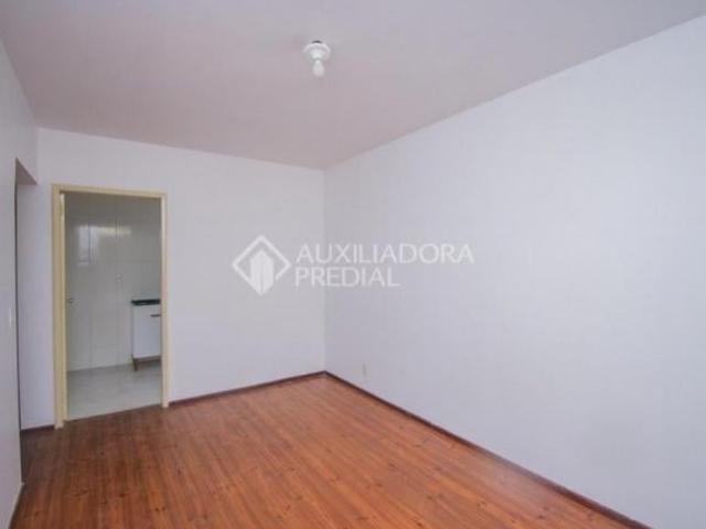 Ótima localização! Apartamento com 2 dormitórios