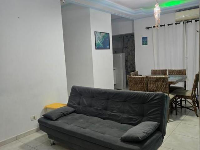 Ótima localização condomínio frente mar, apto com 3 dorms, sendo 01 suíte, com elevador !