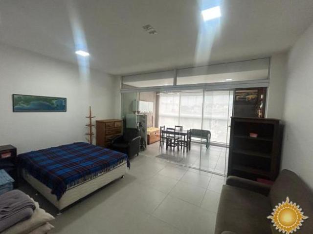 Ótima localização próximo a Orla do Itaguá ! Studio mobiliado !