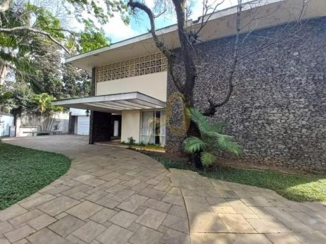 ÓTIMA MANSÃO DE USO MISTO NA CIDADE JARDIM
