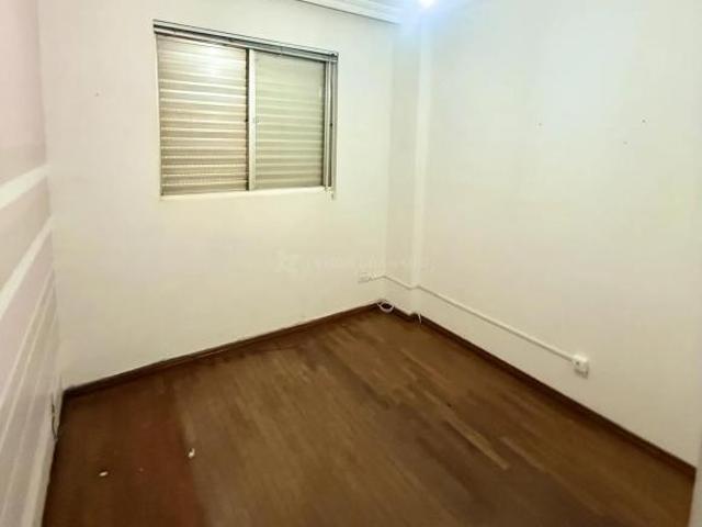 Ótima metragem, excelente localização!